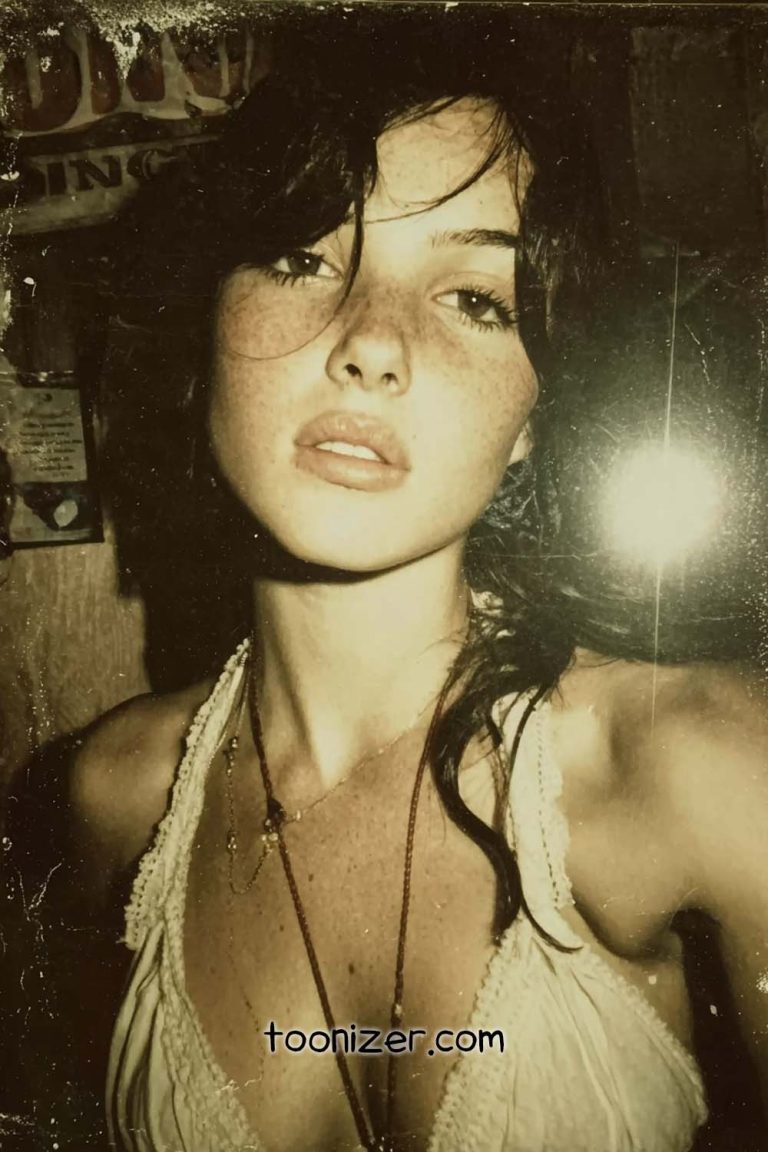 Blurred & Beautiful: Analog Close-Up Portraits with Twisted Camera ...